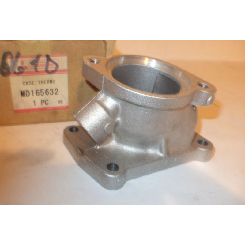 Pipe de Pompe à Eau d'Origine Pajero II 2,5L TDI
